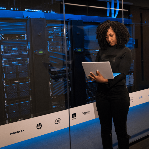 cloud-vs-onprem-callcenter-2025 - CallShaper